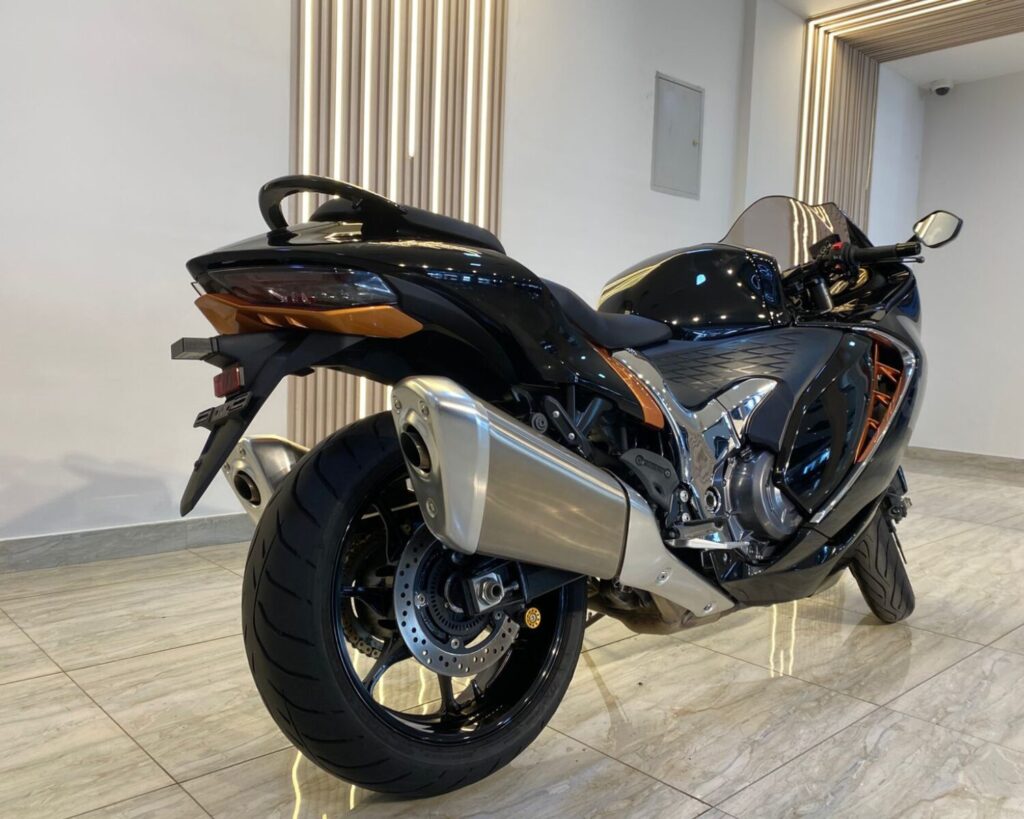 SUZUKI HAYABUSA GEN-3 – 2021 – FUJI UAE Motorcycles